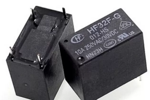 Relay 12V10A HF32F-G/012-HS 4 Chân